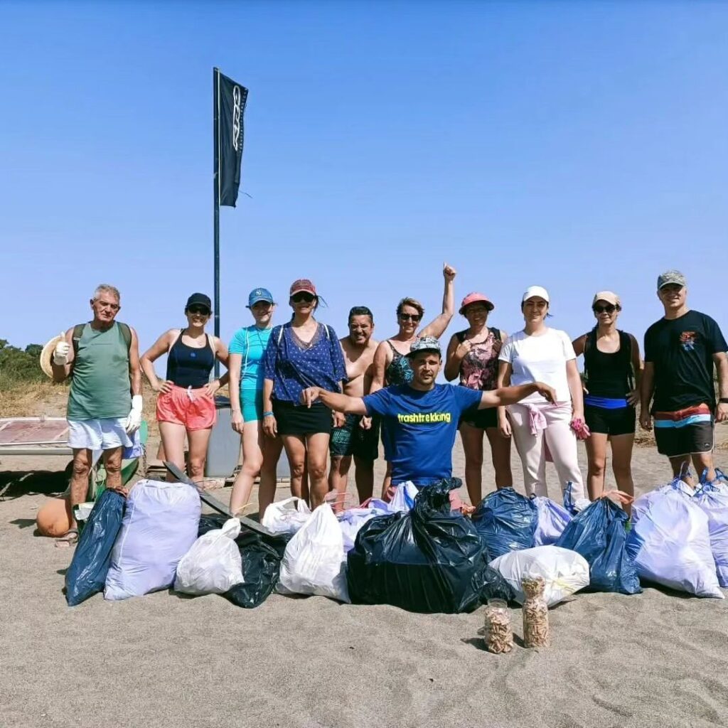 Trash Trekking 🇪🇸 | Clean Something For Nothing